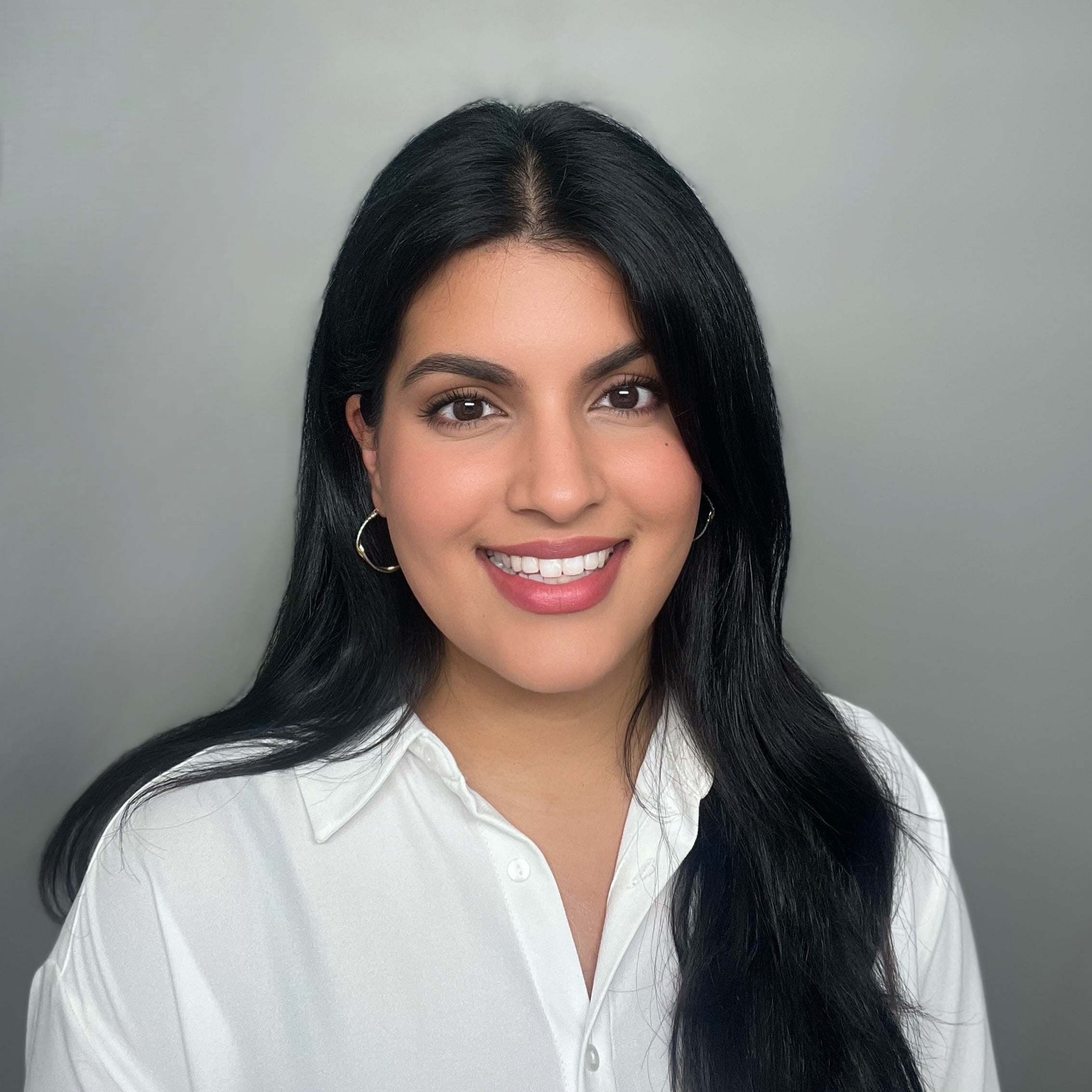 Angela Malik RCC - Vancouver Therapist | FreeMind Therapy